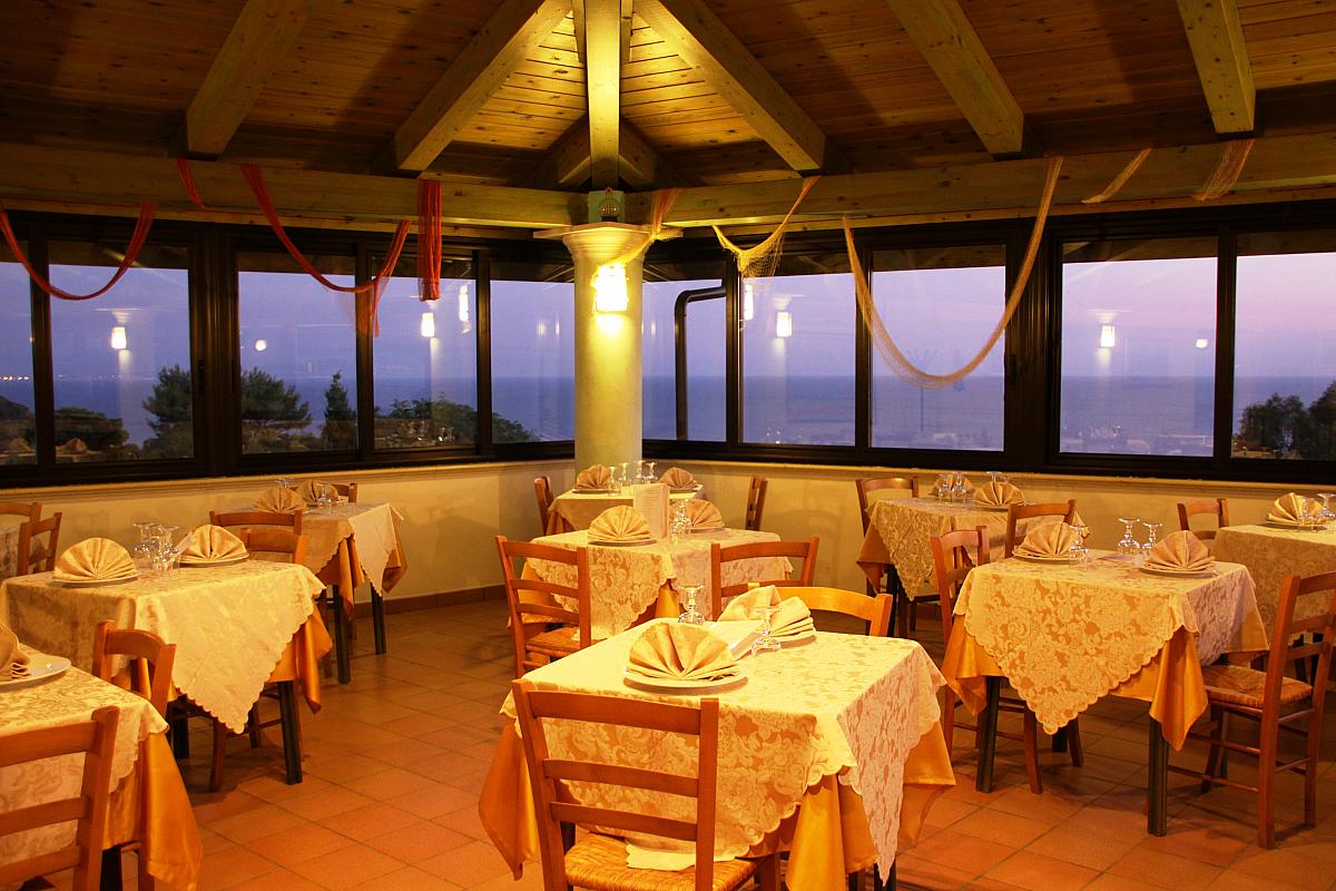 Kalábrie - Dovolená 2017 - CK FISCHER